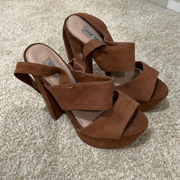 Steve Madden | Shoes | Steve Madden Tan Dezzzy Platforms | Poshmark